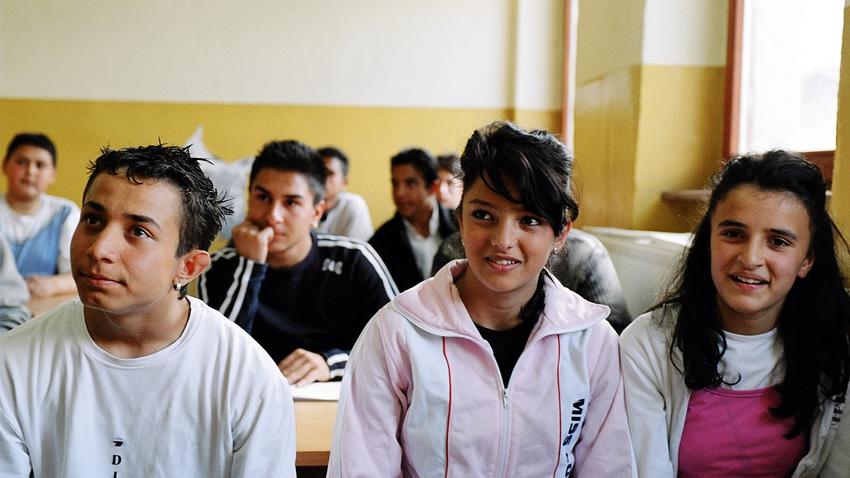 Catch-up classes help integrate Kosovo's minorities | OSCE Mission in ...